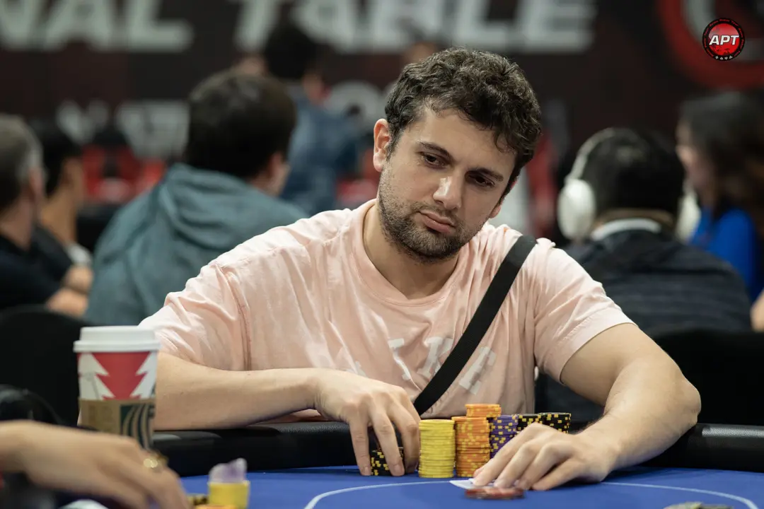 APT Korea Incheon 2022 Main Event Champion Farhad Aghayev Tops Day 1B Flight, Hiu Man Ng Wins ...